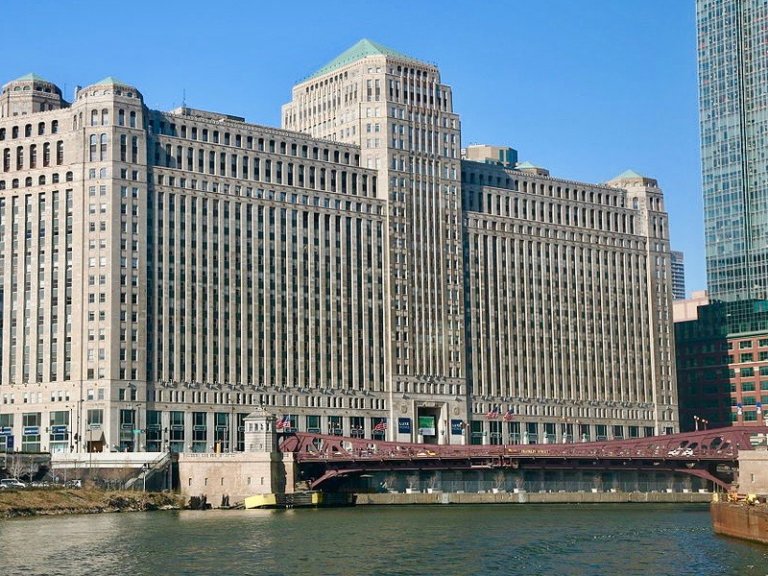 The History Of Famous Chicago Skyscrapers - L Stop Tours